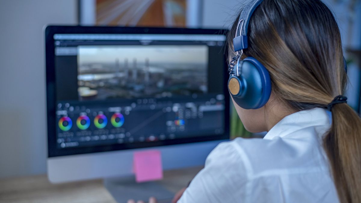 9 Excellent Video Editing Tips For Beginners | HowStuffWorks