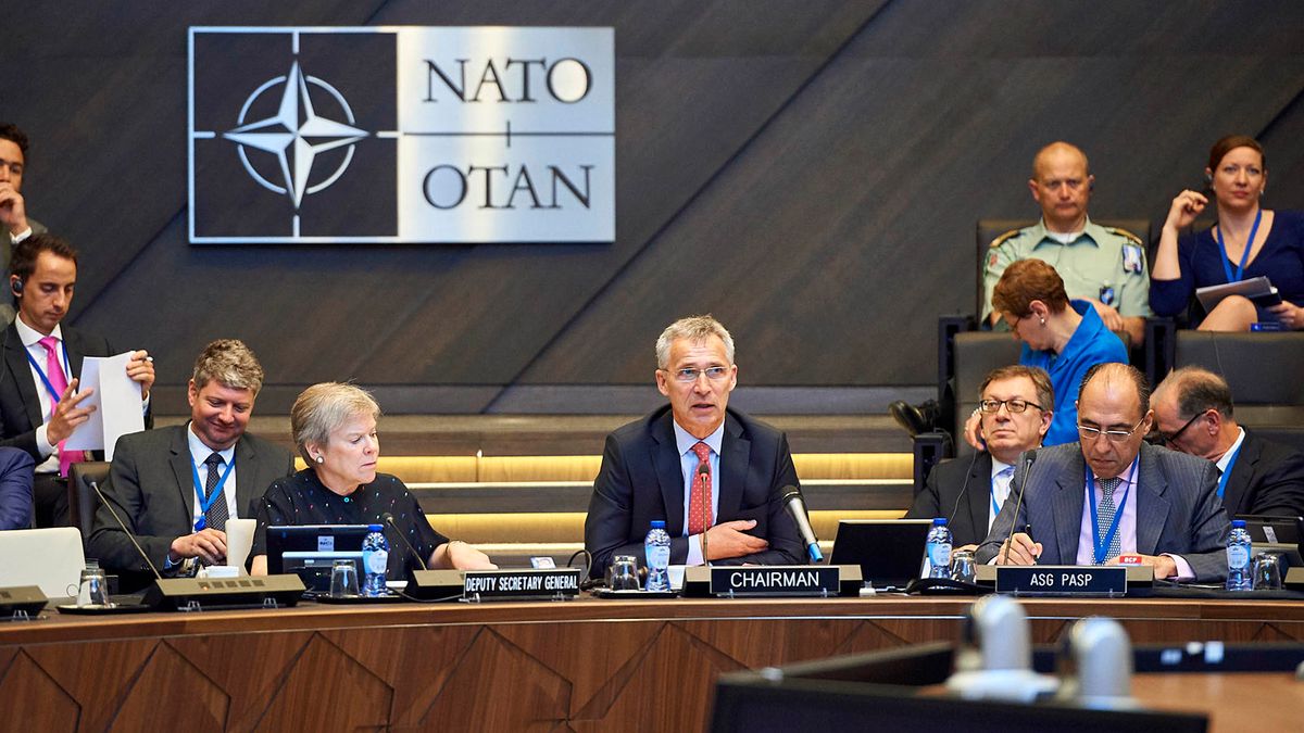 How NATO Works | HowStuffWorks