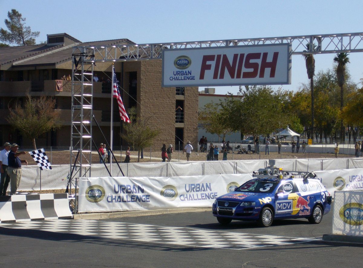 Introduction to How Driverless Car Racing Works | HowStuffWorks