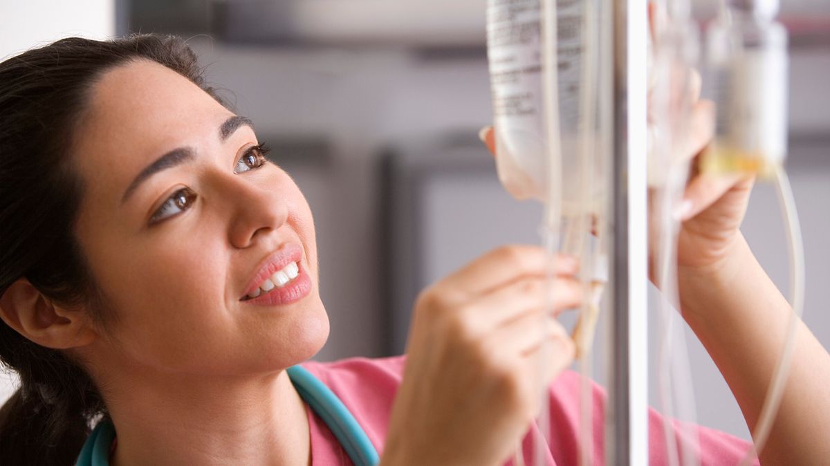 Hypertonic vs. Hypotonic Solutions: Differences and Uses | HowStuffWorks