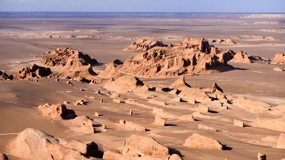 The Hottest Place on Earth and 9 Scorching Contenders | HowStuffWorks