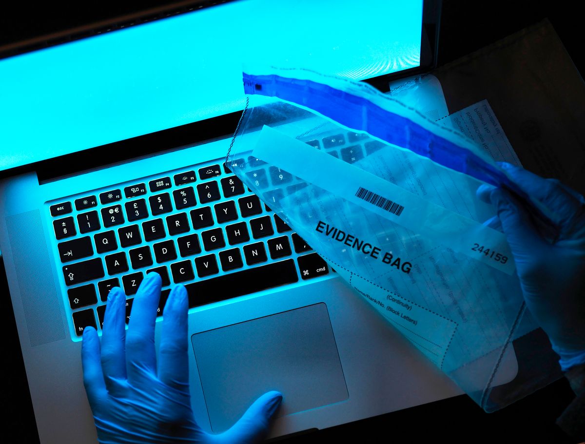 10 Online Scams That Target Small Businesses | HowStuffWorks