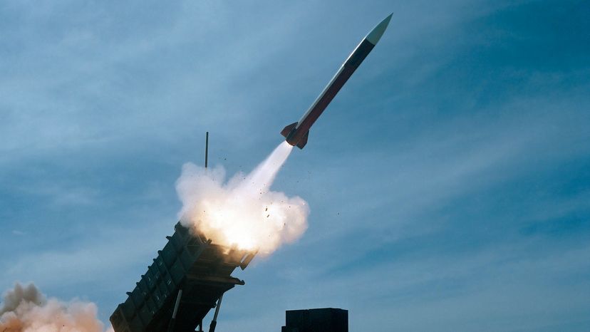 How Patriot Missiles Work | HowStuffWorks