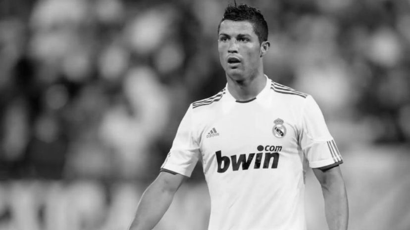 Can You Recognize These Famous Soccer Players From a Black and White ...