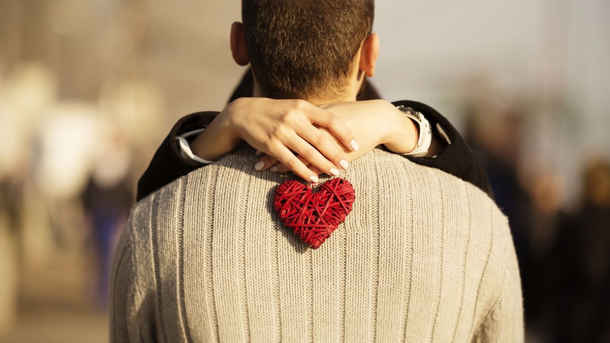 Are You in Love or Is it Just a Crush? | HowStuffWorks