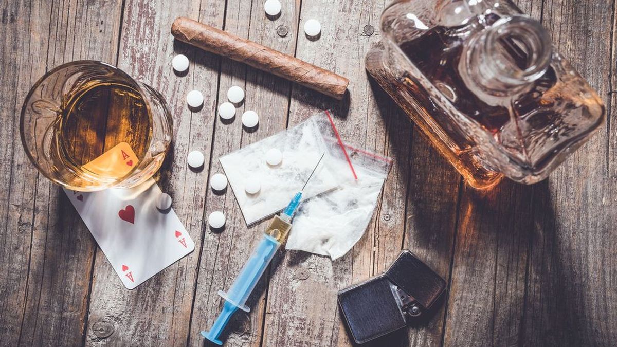 Prueba de las cosas que nunca debes mezclar con el alcohol | Zoo