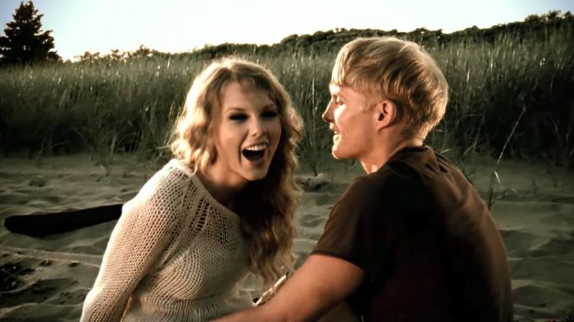 Can You Guess the Taylor Swift Song From One Line? | HowStuffWorks