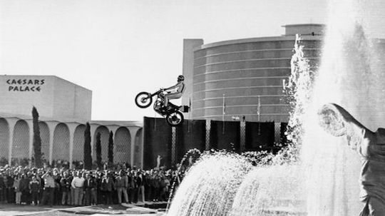 About Charles Bryant | HowStuffWorks