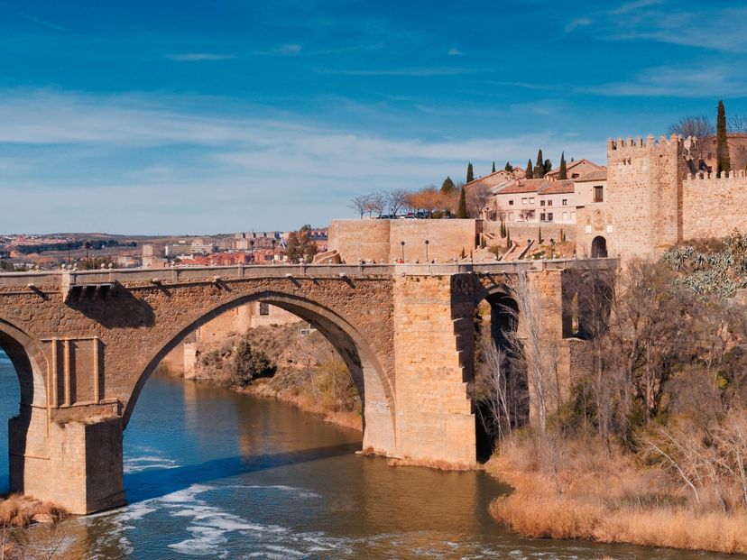 11 Iconic Bridges of the World | MapQuest Travel