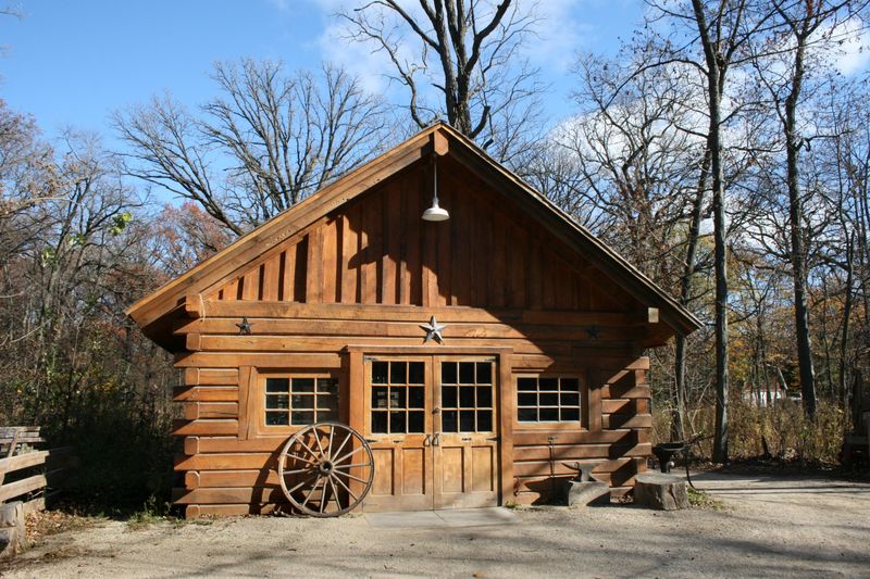 8 Gems of Chicago's Northern Suburbs | MapQuest Travel