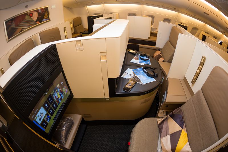 Luxurious Business Class Flight Accommodations | MapQuest Travel