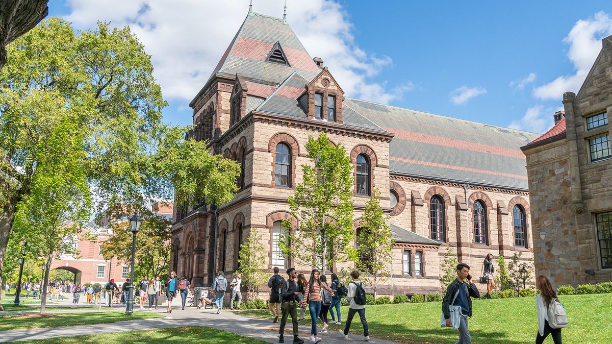 10 Most Liberal Colleges Prioritizing Community and Experience ...