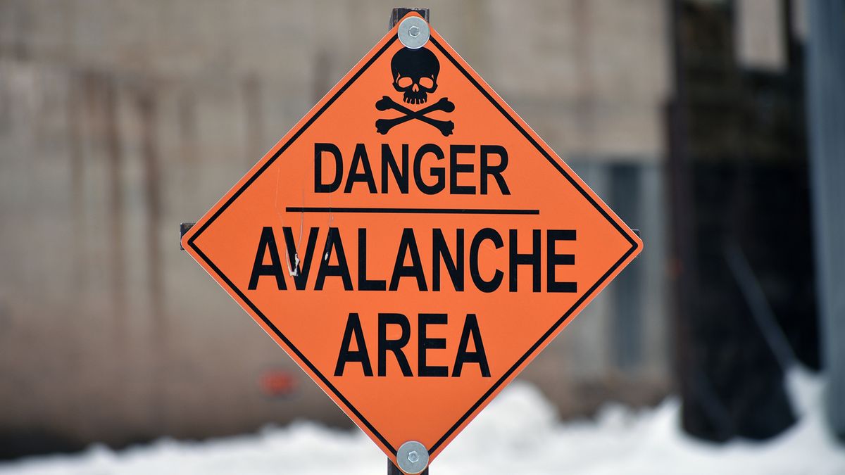 10 Deadliest Avalanche Disasters, Including One With 20K Casualties ...