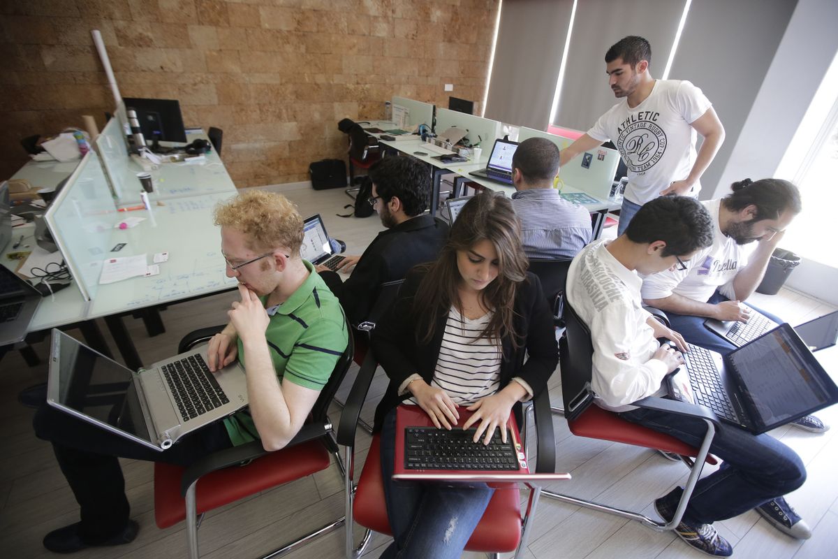 How Tech Startup Accelerators Work | HowStuffWorks